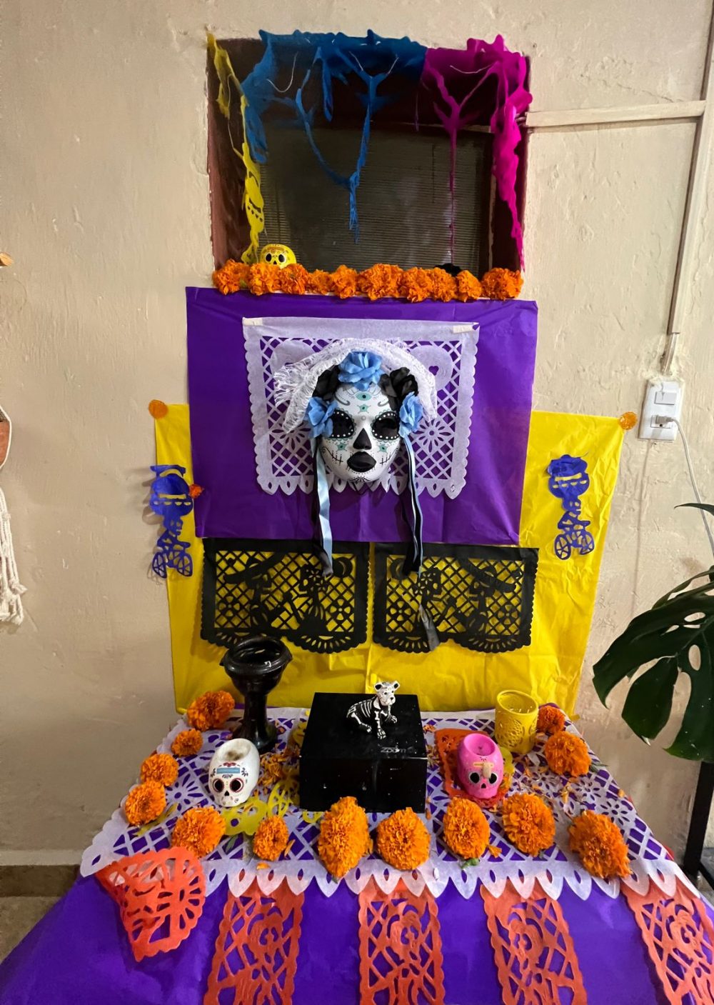 Cómo Hacer un Altar de Muertos en Casa: Una tradición muy mexicana que ...